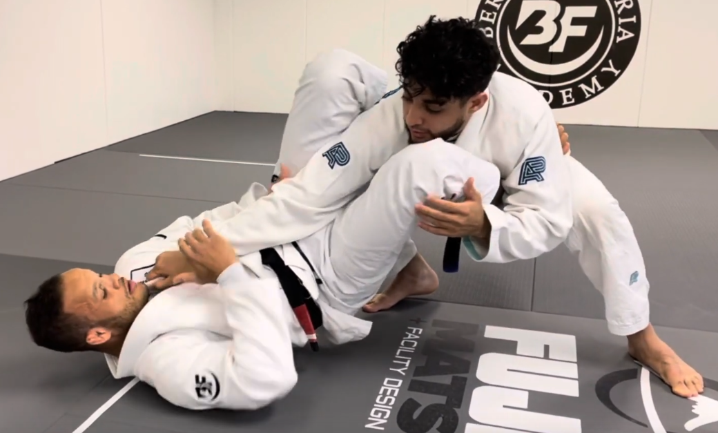Shotgun Armbar